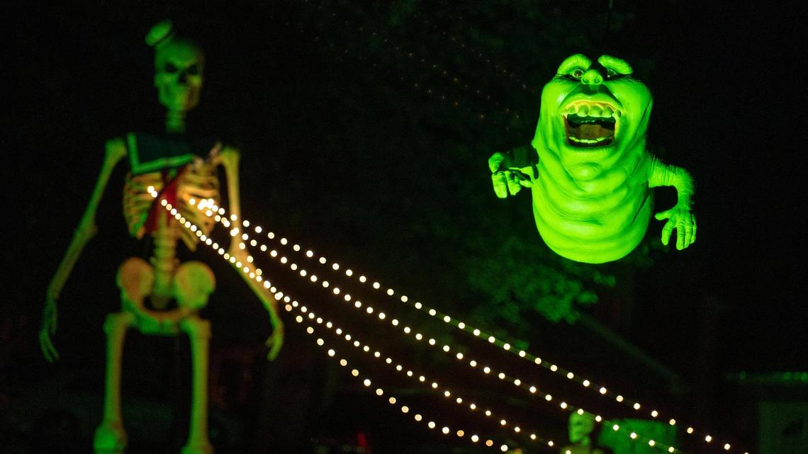‘Ghostbusters’ skeleton display drawing attention and boosting spirits ...